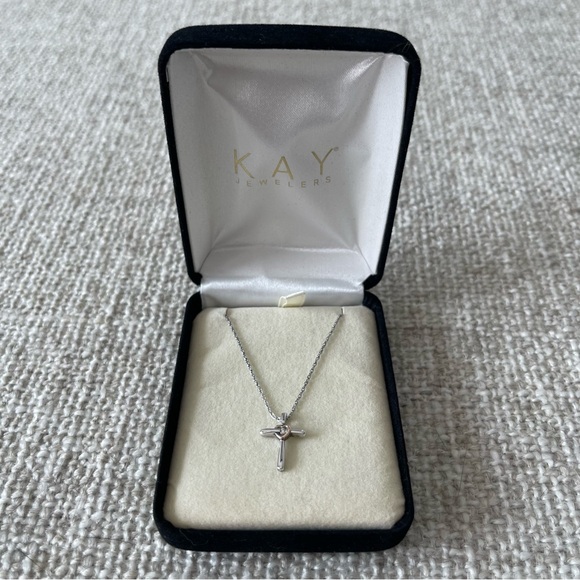 Kay Jewelers | Jewelry | Kay Jewelers 4k Gold Heart Cross Necklace ...